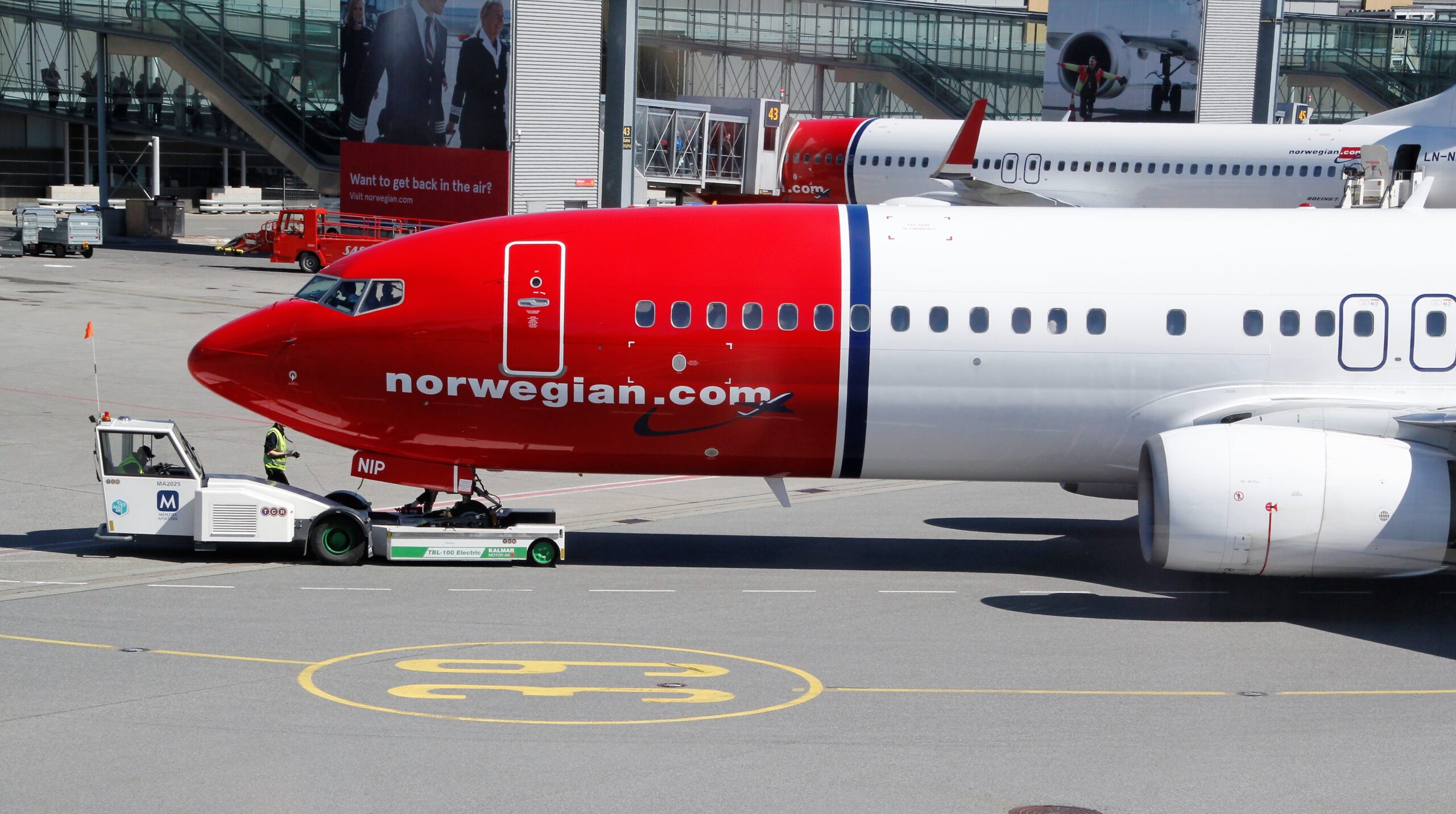 Norwegian kjøper 10 fly - betaler kontant - flysmart24.no